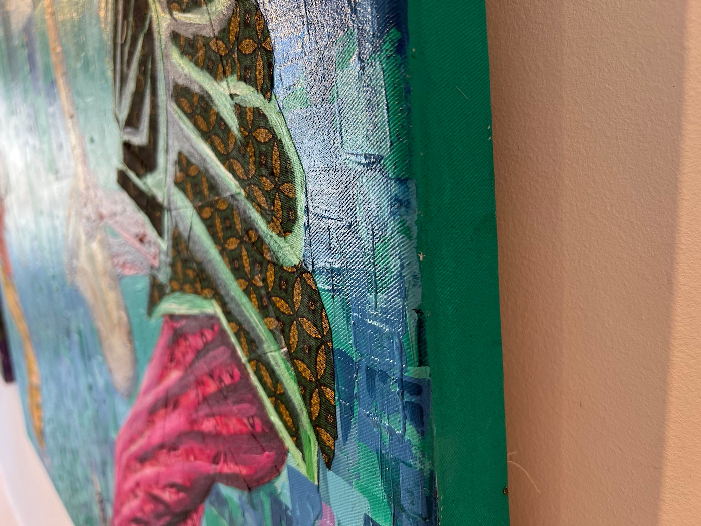 Types of Picture Frames: Gallery Wrap, Floating, Backframe, Modern Fla